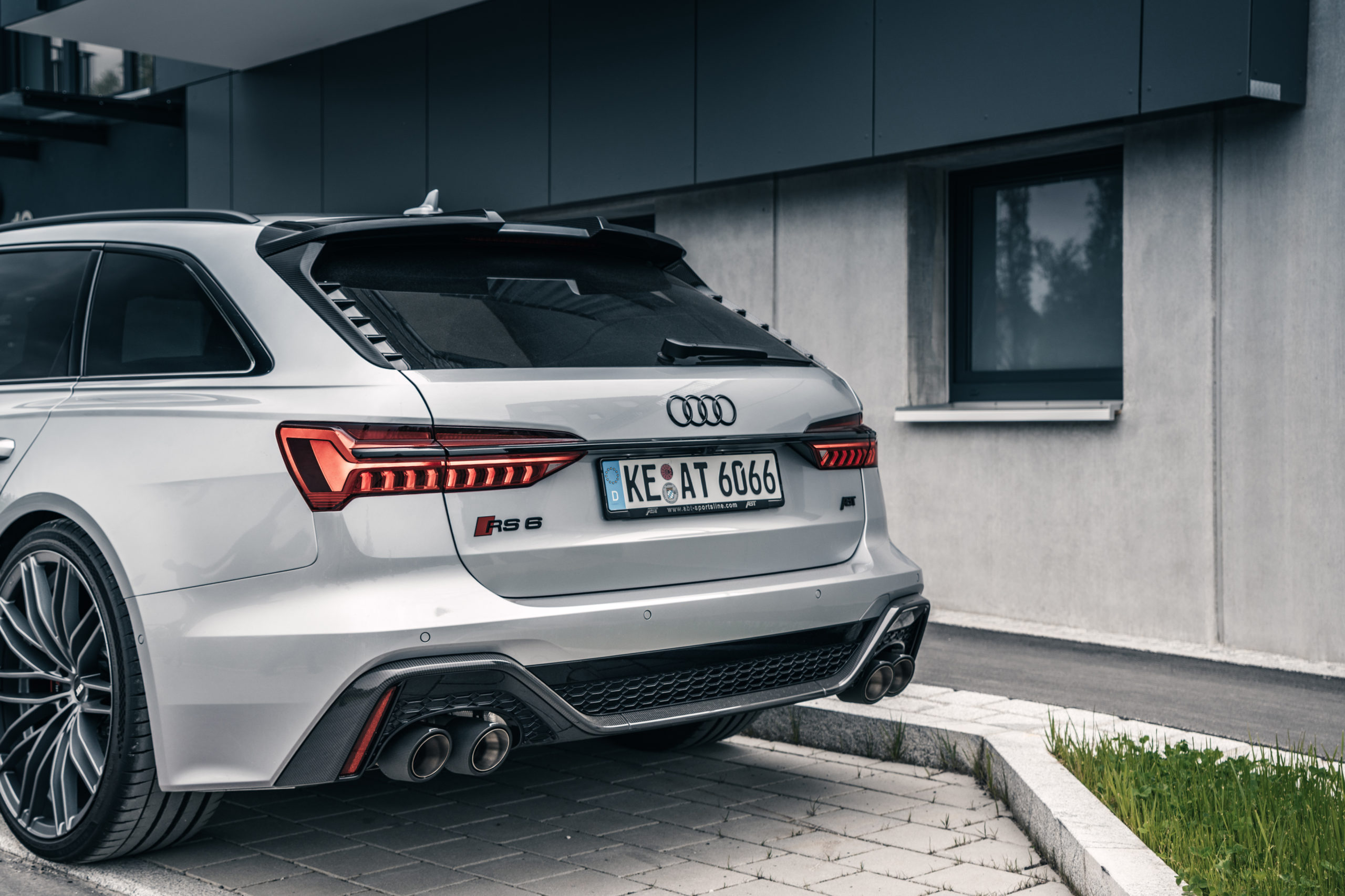 ABT RS6-R : Un échappement sur mesure signé ABT.