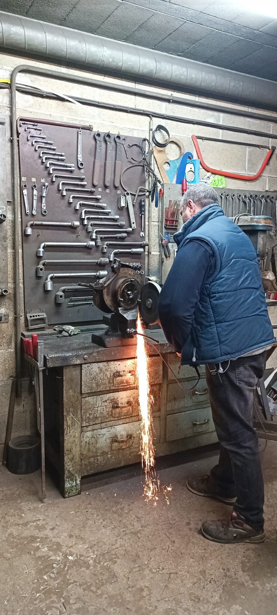 Tournage : on avance la mécanique grâce à Castel poids-lourds à Château ...